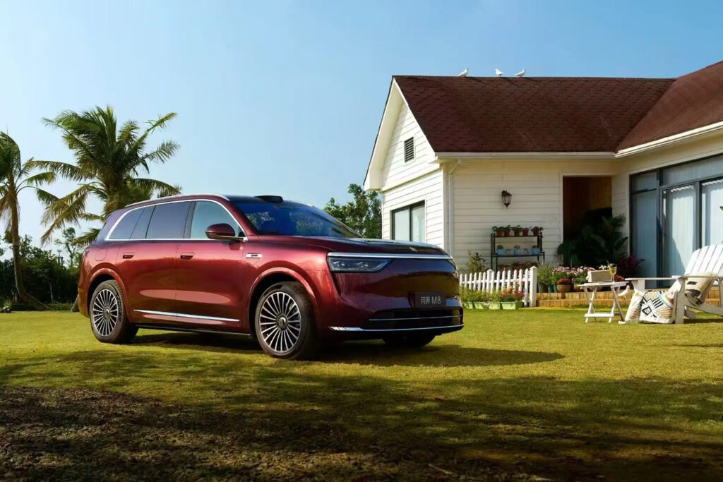 BYD vs AITO? Denza N9 vs AITO M8 Which One Is Better?